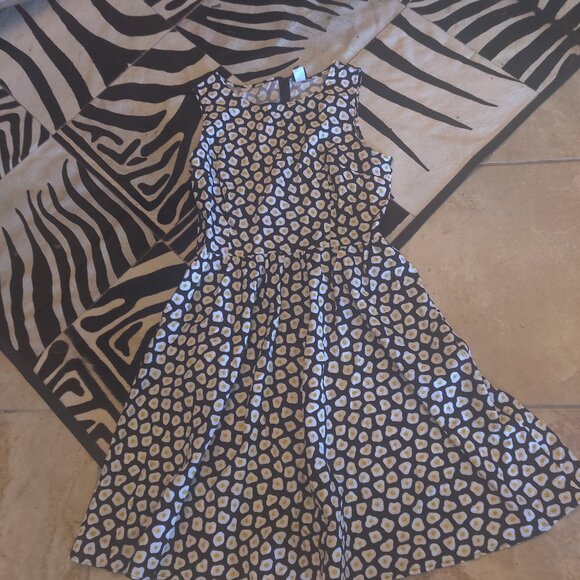 Retrolicious | Dresses | Unique Vintage Retrolicious Egg Dress Size X ...